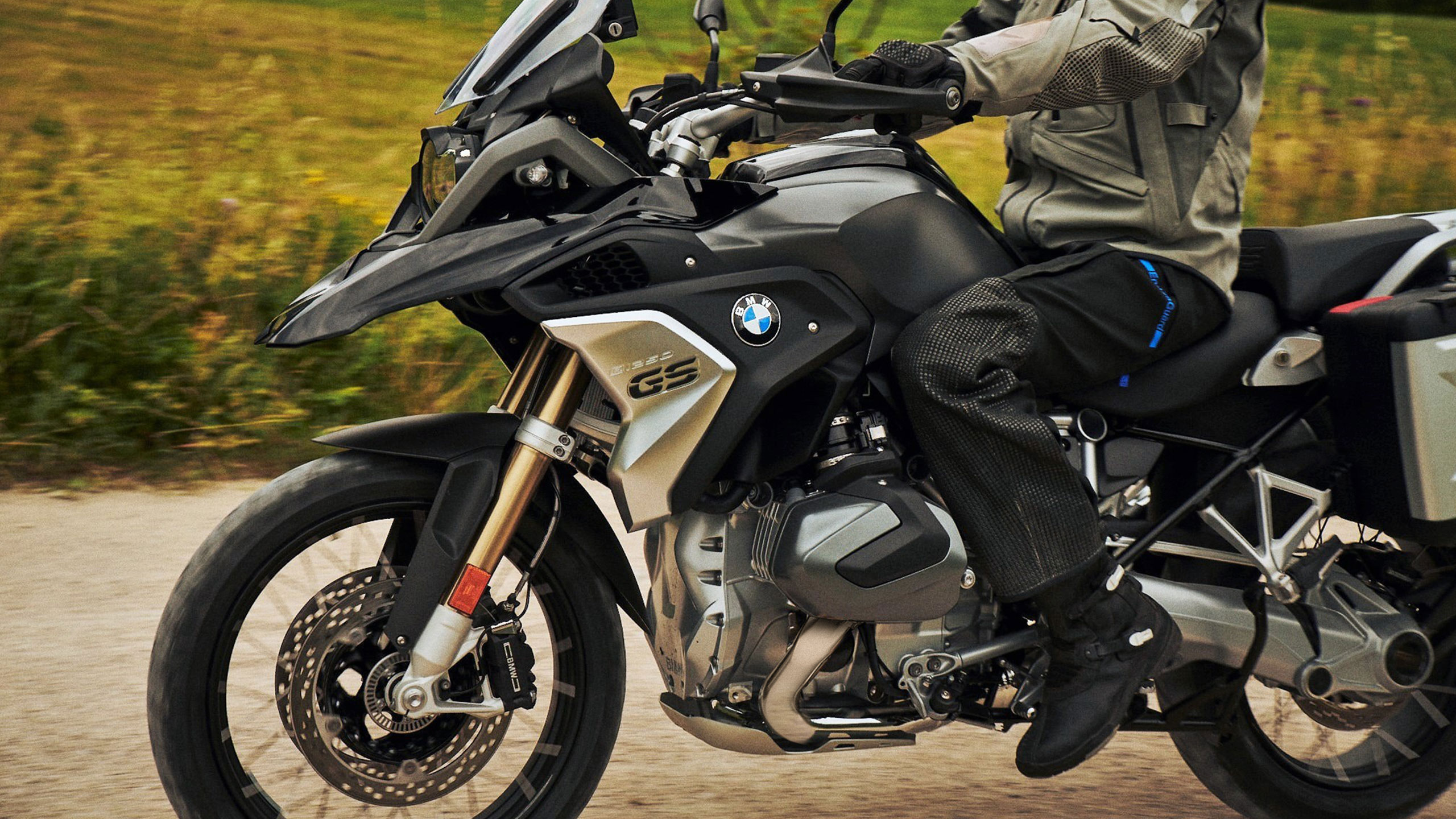 New boxer engine | BMW Motorrad